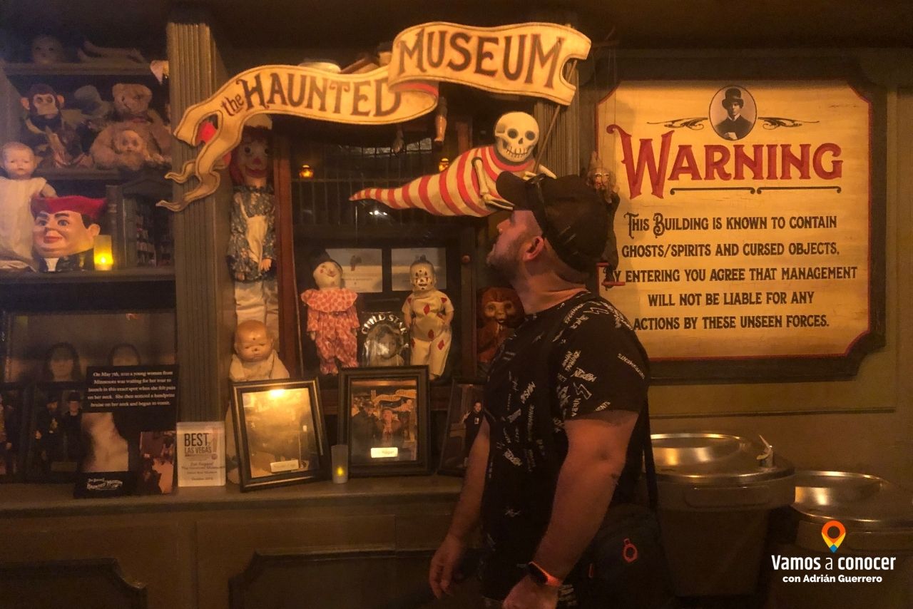 Zak Bagans' The Haunted Museum in Las Vegas - Let's meet with Adrián ...